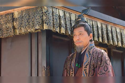 齐丑无艳之破镜重圆：小伙约大叔见面，竟是为了喝酒，结果会怎样