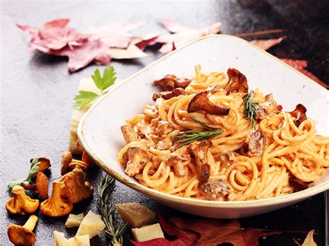 Spaghetti In Pfifferlingsoße Rezept