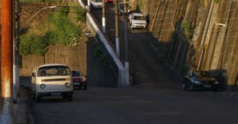 G1 Ladeira da Montanha é interditada para realização de serviços de