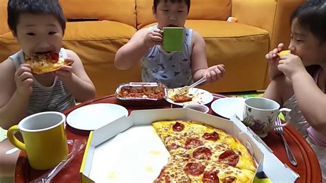 삼남매먹방 피자and스파게티 Youtube