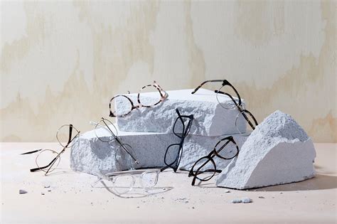 What Your Eyeglasses Say About Your Personality Dailystar