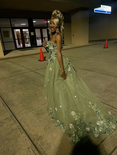 Green Strapless Long Prom Dress With Appliques Fg5387 Vêtements