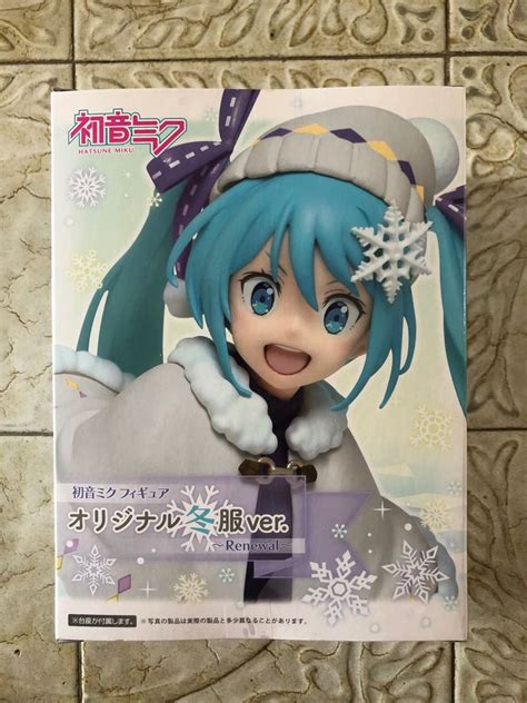 Hatsune Miku Figurine Hobbies And Toys Toys And Games On Carousell