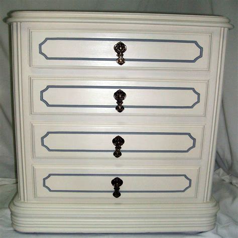 Mesa De Cabeceira Marfim E Cinza Homify