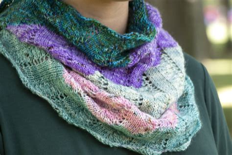 Coddiewomple Cowl Knitting Pattern Irocknits