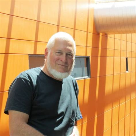 Le Cégep de Saint Hyacinthe produit un diplôme honorifique pour garder un administrateur