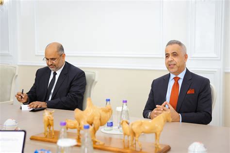 Гадаад харилцааны сайдын үүрэг гүйцэтгэгч Б Батцэцэг Оманы Султант Улсын Элчин сайдыг хүлээн авч