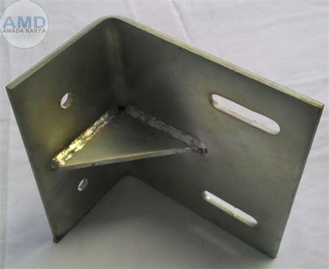 Building Bracket Sample 22 Amada Karya