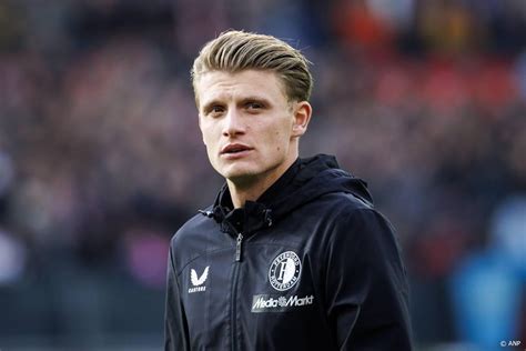 Van Persie Wil Niet Zeggen Of Captain Steijn Terugkeert In Basis