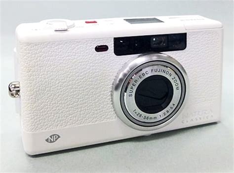 駿河屋 35mm コンパクトカメラ Natura Classica White Fuji Natura Classica Wt