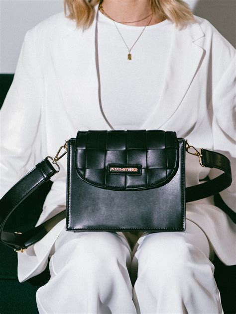 Manhattan Black Wind And Vibes Wind And Vibes