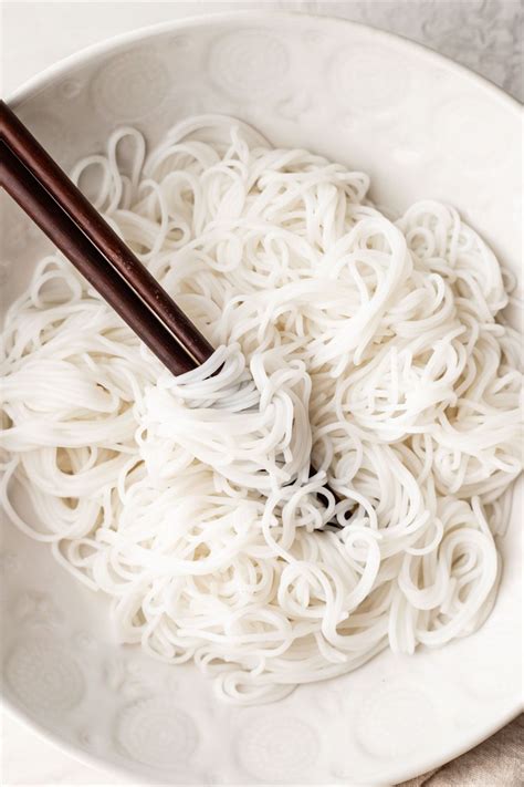 Pancit Pancit Bihon Filipino Rice Noodles Rasa Malaysia Artofit