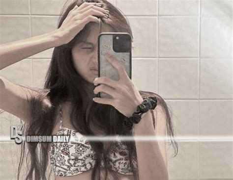 Blackpinks Lisa Surprises Fans With Bikini Photos Flaunting Her