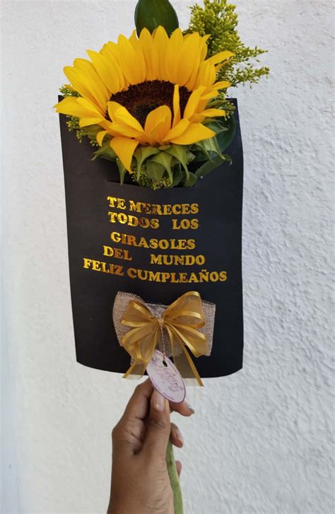 Pin De Everly Reyes En Arreglos Florales Arreglos Florales Sencillos Arreglos Florales