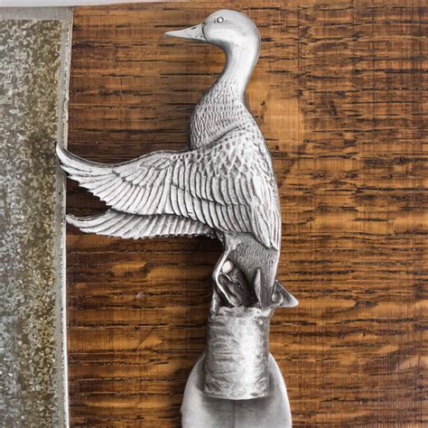 Single Hook Duck Alpine Wine Design