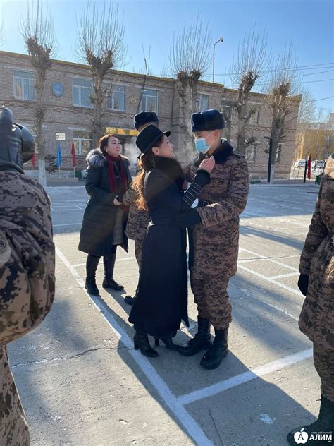 Д Ганцэцэг хүүгийнхээ Тангаргийн баярт оролцжээ