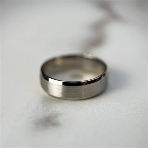 Polished Edge Band With Matt Centre 6mm London Diamonds