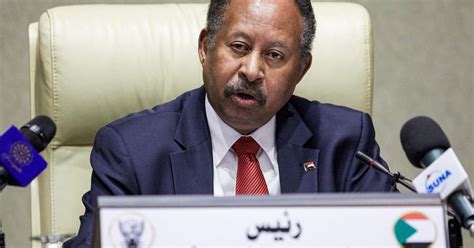 القرار الاتهامي في حق حمدوك وقادة مدنيين يثير انتقادات وجدلا بالسودان