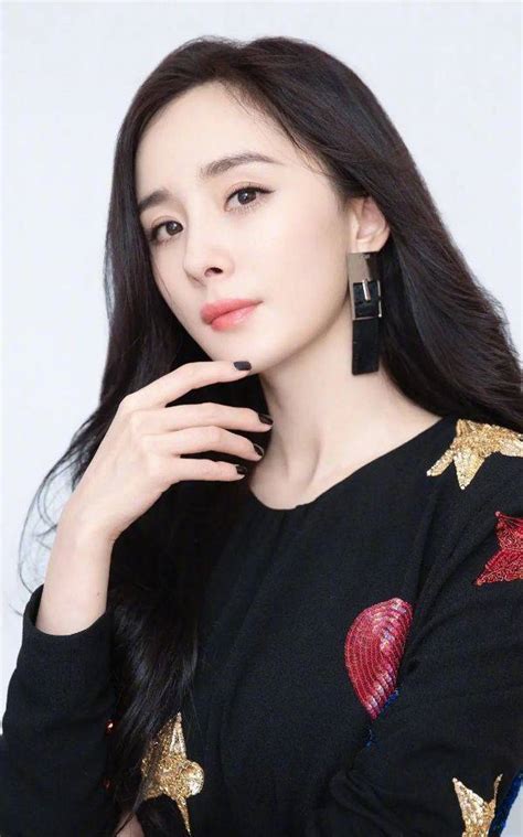 影视明星杨幂写真合集：时尚优雅、气质迷人！ 搜狐大视野 搜狐新闻