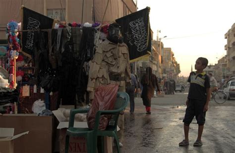 Isis Declares State Of Emergency In Raqqa U S Official Cnn Politics