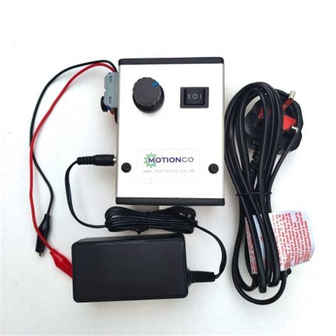 Reversible Speed Controller For DC Motors Including V Power Supply