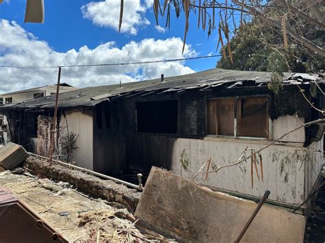 Fire Rips Through Waipahu Home 17 People Displaced Khon2