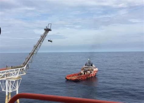 Flare Tip Replacement Offshore Thunder Cranes