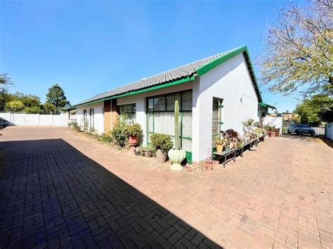 3 Bedroom House For Sale In Secunda Central P24 114328660