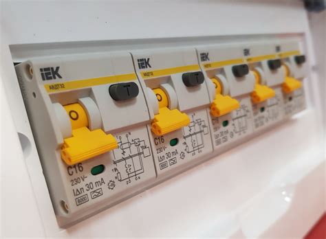 Квартирный щиток учета электроэнергии 24 модуля (2 комнатная квартира ...