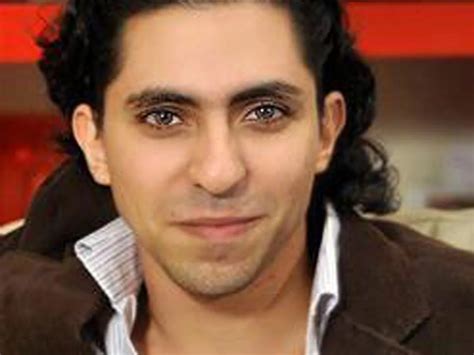 الحكم على رائف بدوي بـ 10 سنوات و 1000 جلدة ومليون ريال غرامة