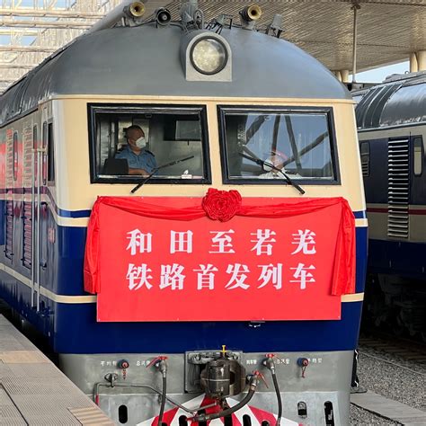 “神州第一路”沈大高速通车 当年今日 通识中国 当代中国
