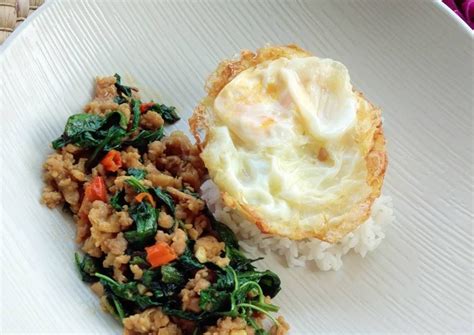 Resep Pad Kra Pao Gai Thai Chicken Basil ผัดกระเพราไก่ Oleh Indah