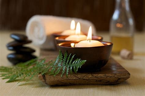 42 300 Massage Zen Photos Taleaux Et Images Libre De Droits Istock