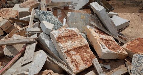 Falling Bricks