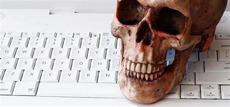 How To Do Fun Things In Notepad Notepad And Bat Files Hacks