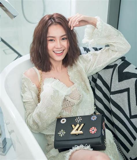 Ninh Dương Lan Ngọc 28 Tuổi 2 Nhà 1 Xe Và Loạt Tin đồn Tình ái Với