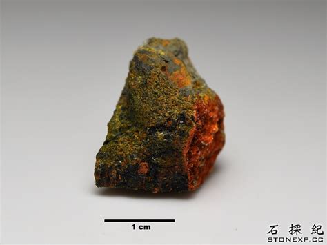 石探紀標本鎂橙釩鈣石Magnesiopascoite