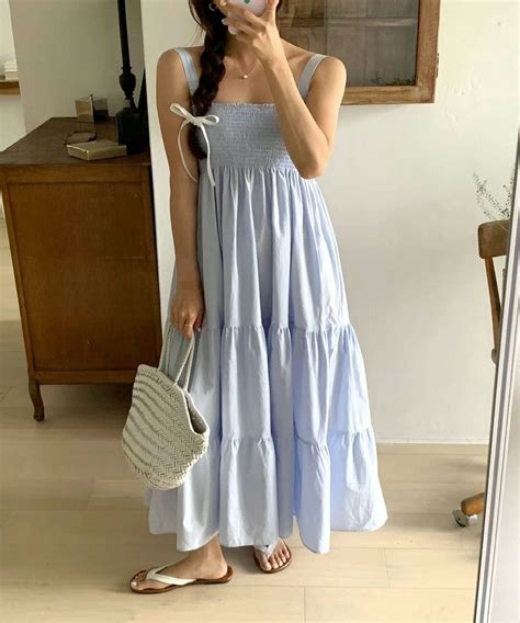 베이지하루 뷔스티에 여름원피스 롱원피스 여자 여성 나시 민소매 레이어드 밴딩 스모크 루즈핏 봄 간절기 바캉스룩 리조트룩 여행 비치 휴양지옷 동남아 휴가 바닷가 대 대
