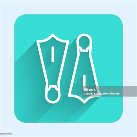화이트 라인 긴 그림자로 격리된 수영 아이콘을 위한 고무 오리발 다이빙 장비 익스트림 스포츠 스포츠 장비 녹색 사각형 버튼입니다