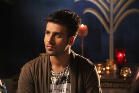 Tu Aashiqui Ahaan Takes Every Possible Measure To Meet Pankti