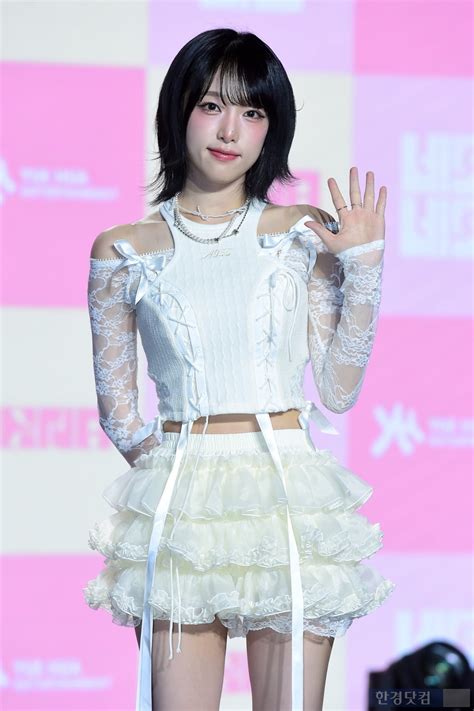 최예나 깜찍한 모습에 눈길 한국경제