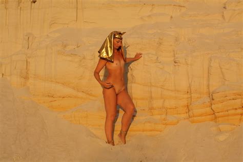 Be Naked On Sunset Lighting All In Orange Pics XHamster
