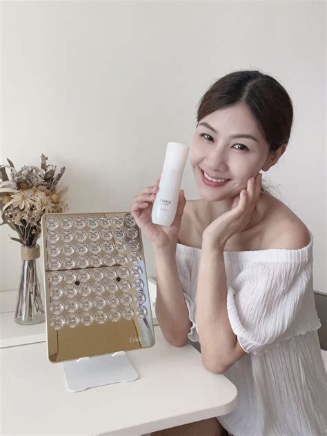 在家的美容院式護膚 Exidéal Deux智慧彩光美容儀 四月媽媽手記
