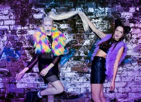 Pin By Ellie Williams On Cyber Style Fashion 90s Fashion Editorial