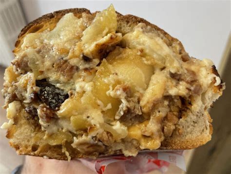 Il Panino Del Mese Il Cuzzetiello Con La Parmigiana Di Patate E