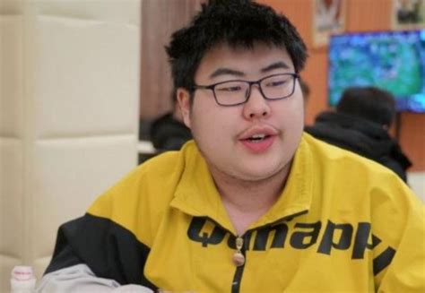 狼隊小胖還未復出又被招黑，巔峰賽對張飛訓了一整局！寂然卻進入了巔峰前10，「慕涼傑」三大野王都慌了 壹讀
