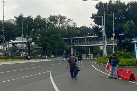 Demo Di Patung Kuda Jalan Menuju Istana Negara Ditutup Kawat Berduri