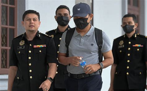 Ex Istana Staff Charged With Taking Bribes Making False Claims