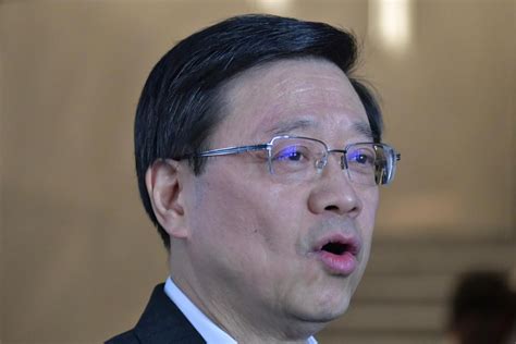 婦女團體突取消遊行 李家超 任何人無信心或能力確保安全 不應組織活動 新冠疫情專頁