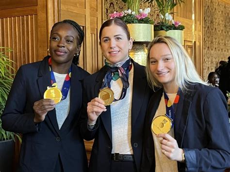 Nantes Les championnes du monde de handball reçues à la mairie Sport